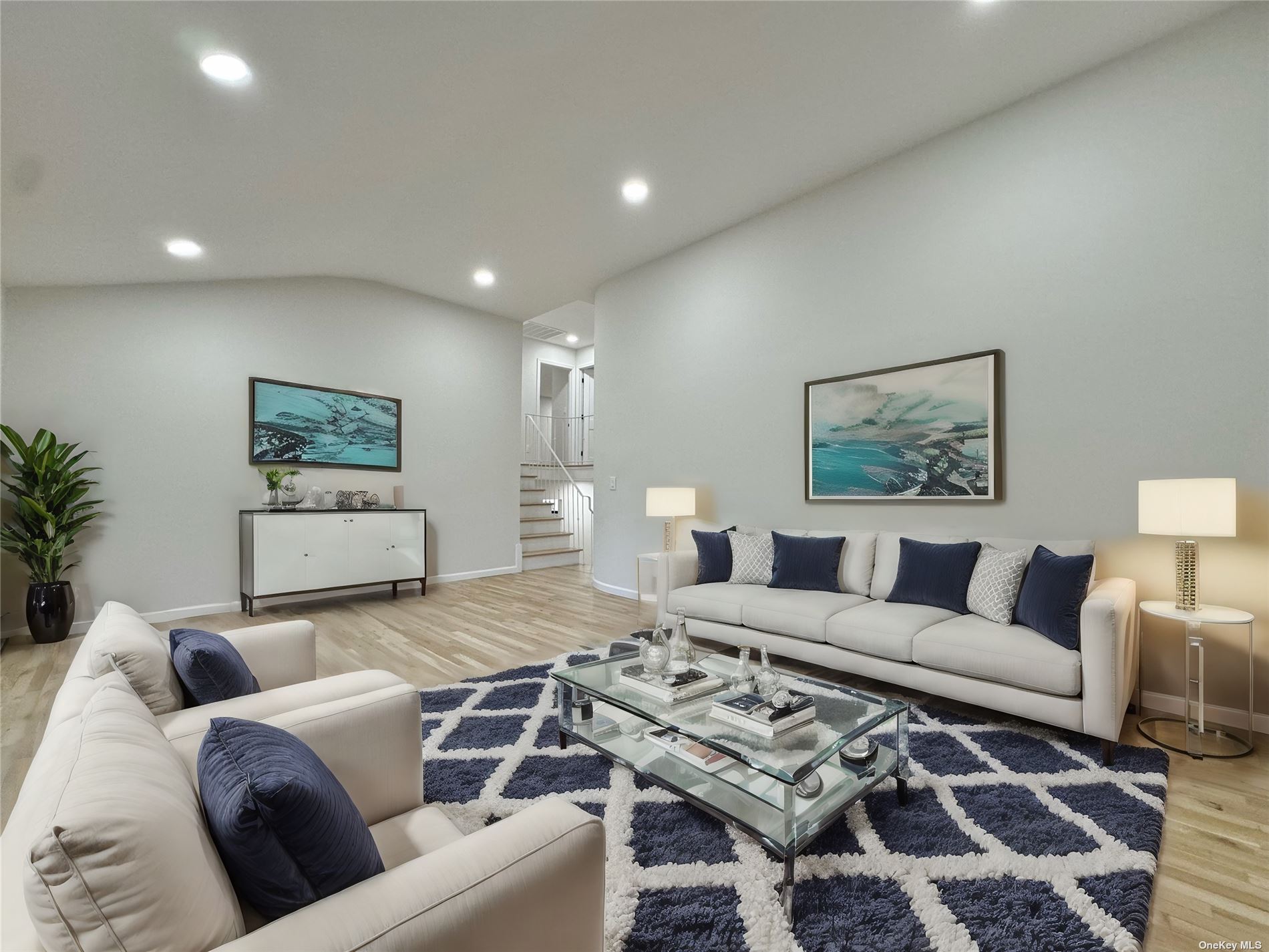 Nesconset Long Island Renovated Home in Smithtown Schoo
